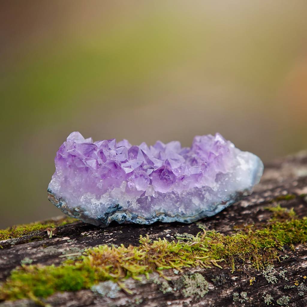 Find The Best Crystals for Anxiety Relief | Crystals for Wellbeing ...