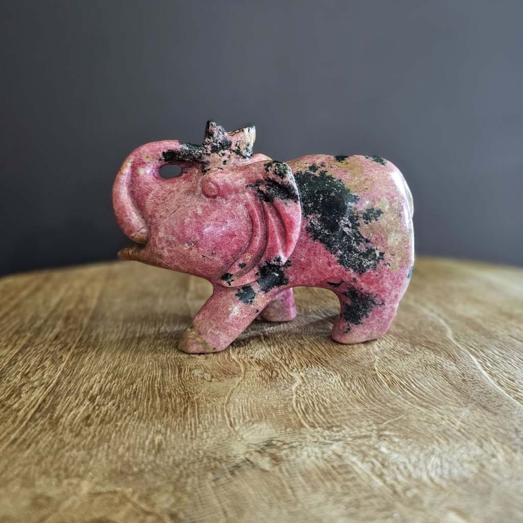 Rhodonite Crystals – Divine Crystal Heart