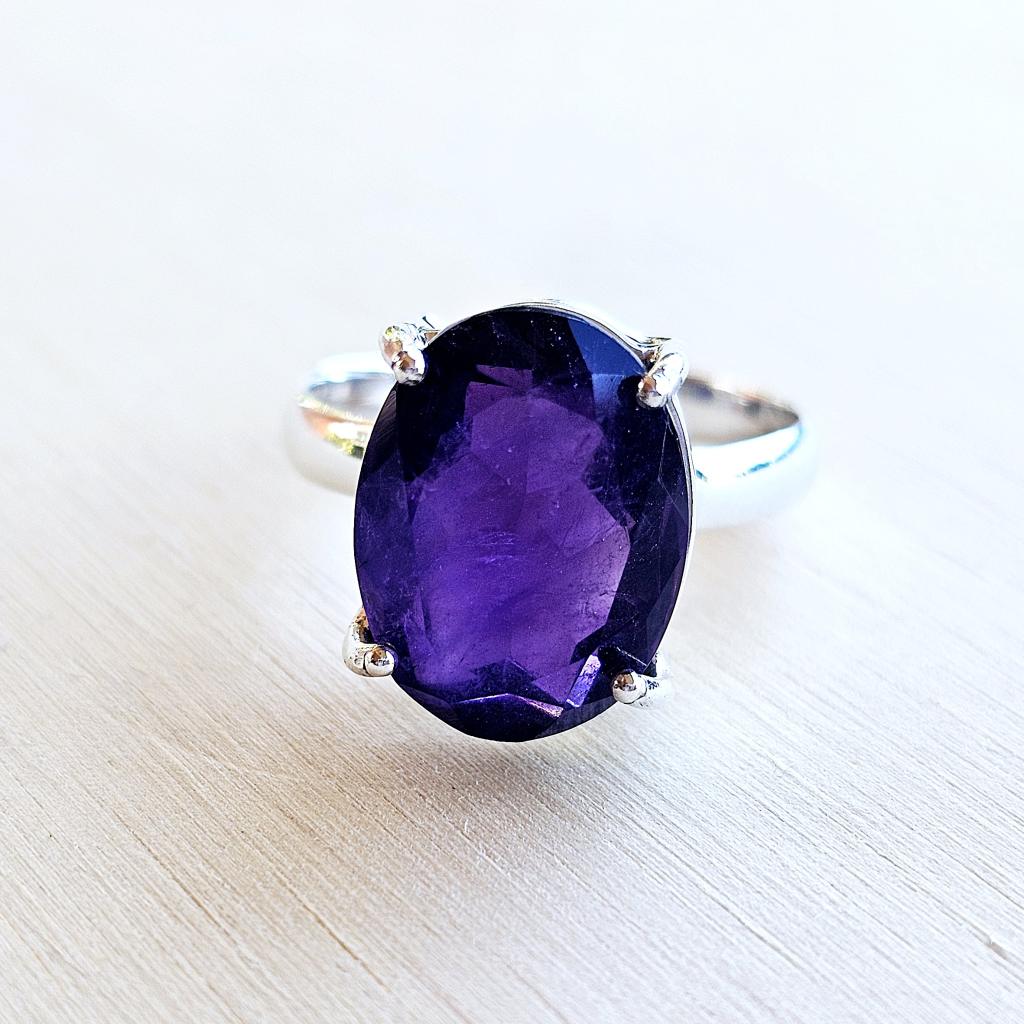 Amethyst Faceted Ring | The Boundary Keeper – Divine Crystal Heart