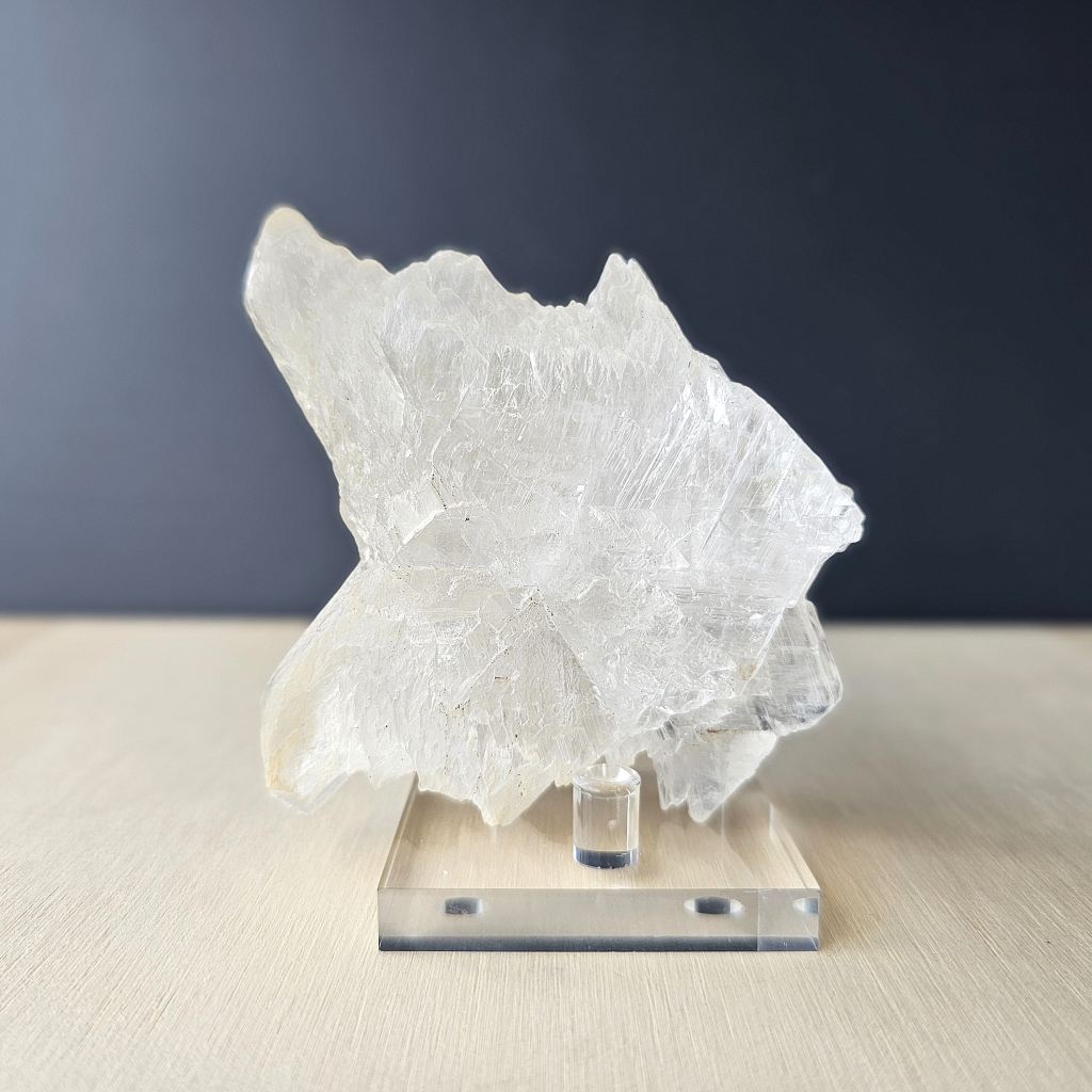 Fishtail Selenite Specimen | Naica's Frequency Of Light – Divine ...