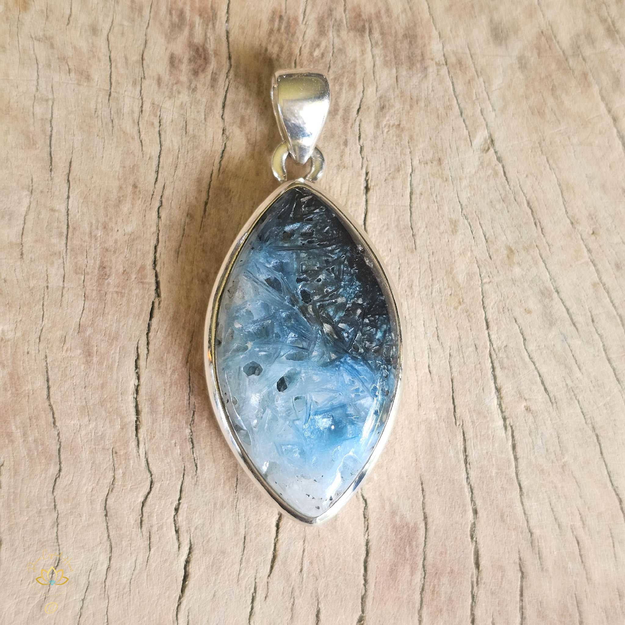 Nakauriite Pendant | Cosmic Waves – Divine Crystal Heart